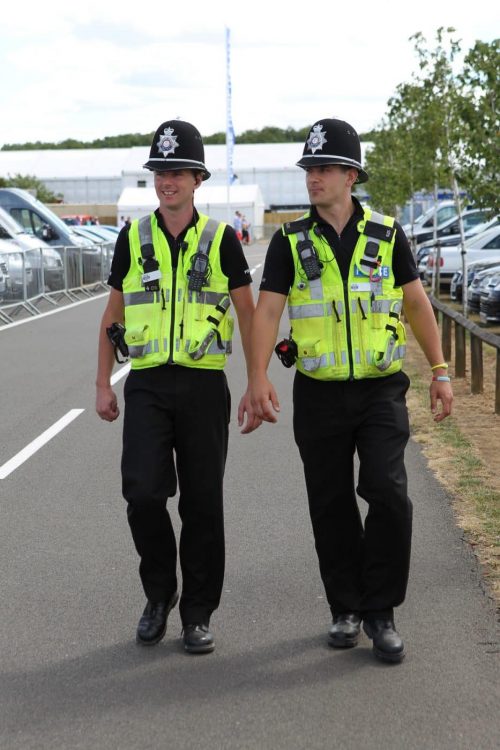 How To Train As A PSNI Police Officer | How2Become